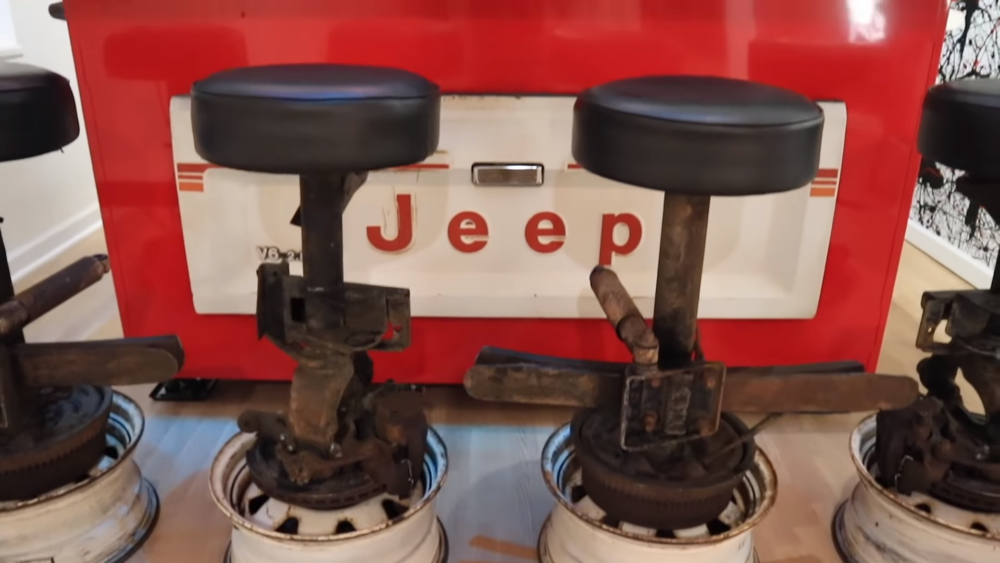 Jeep-themed Bar Made Entirely of Recycled Parts is Super Cool - JK-Forum
